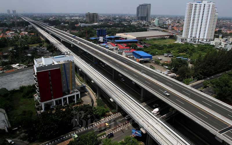 PENUTUPAN JALAN TOL LAYANG JAKARTA-CIKAMPEK PENUTUPAN JALAN TOL LAYANG JAKARTA-CIKAMPEK
