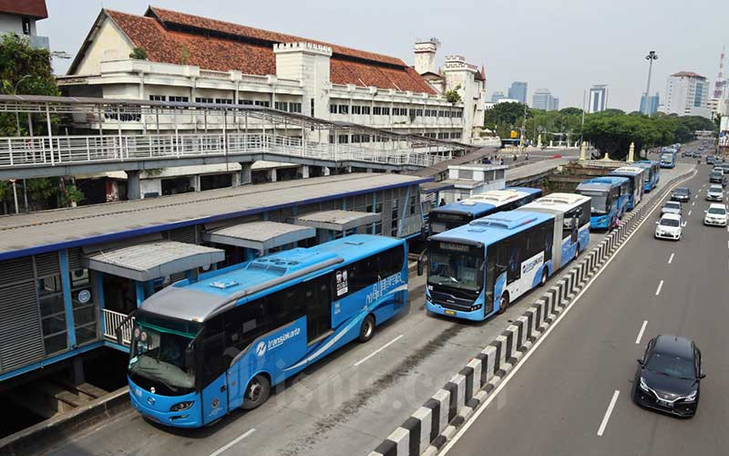 OPERASIONAL TRANSJAKARTA SAAT PSBB TRANSISI