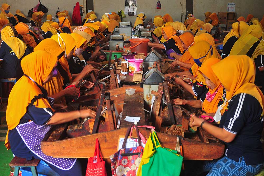 Industri Rokok Kecil Mulai Bergeliat Setelah Terpuruk Akibat Pandemi ...