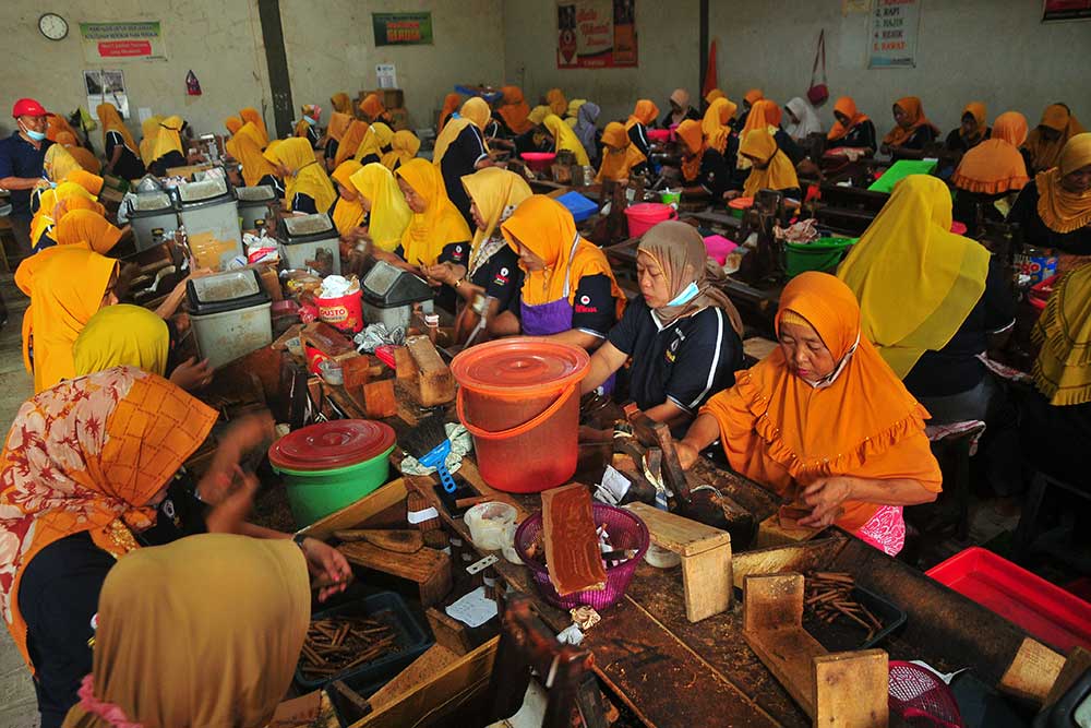 Industri Rokok Kecil Mulai Bergeliat Setelah Terpuruk Akibat Pandemi Covid-19