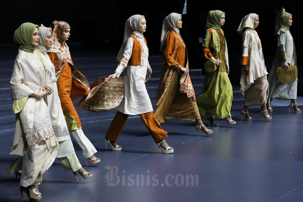 Peragaan Busana Indonesia International Modest Fashion Festival