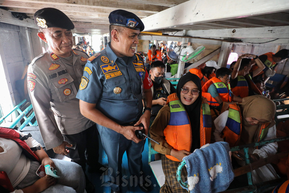 Kemenhub Pastikan Penyelenggaraan Angkutan Nataru Berjalan Dengan Aman