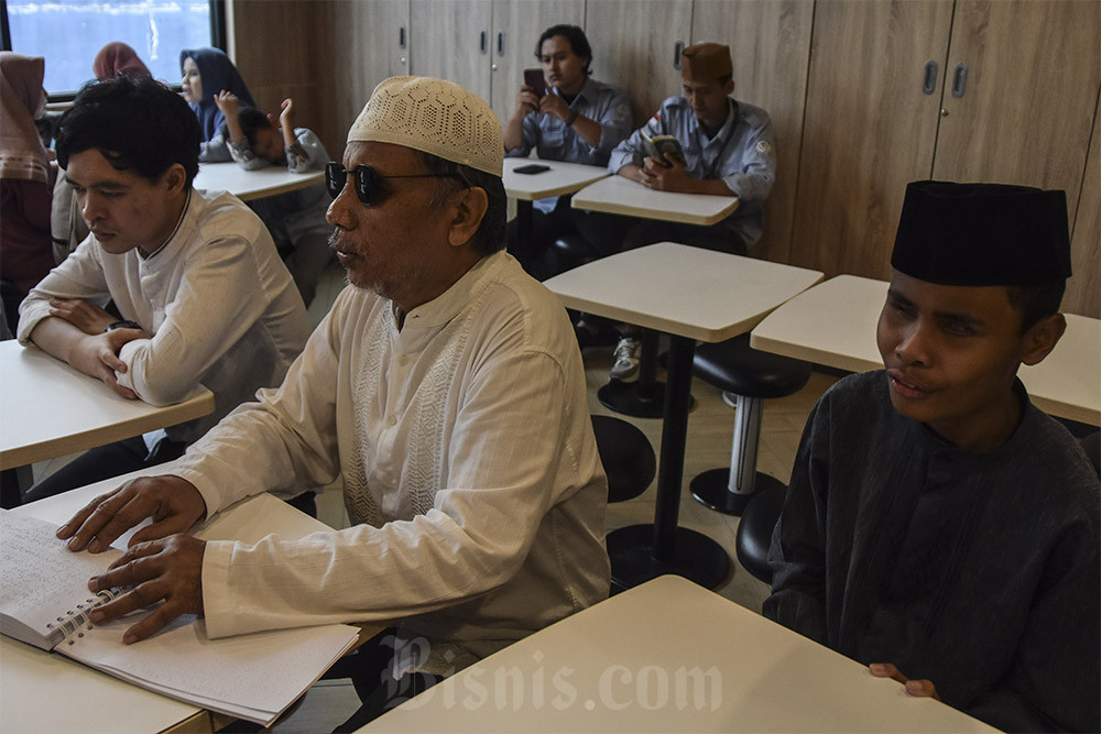 Tadarus Al Quran Braille di Tasikmalaya