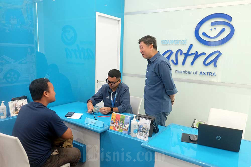 Rayakan Hari Pelanggan, Presiden Direktur Asuransi Astra Christopher ...