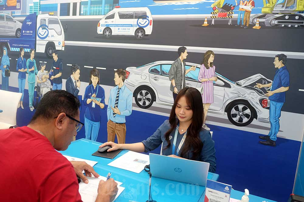 Rayakan Hari Pelanggan, Presiden Direktur Asuransi Astra Christopher ...