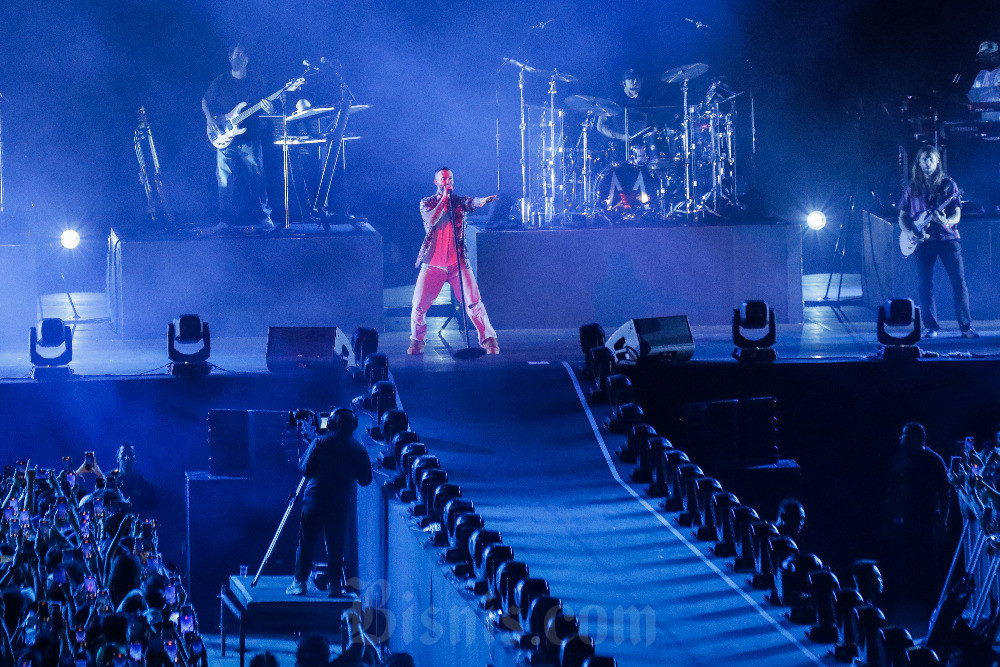 Kemeriahan Koser Maroon 5 di Jakarta International Stadium (JIS)