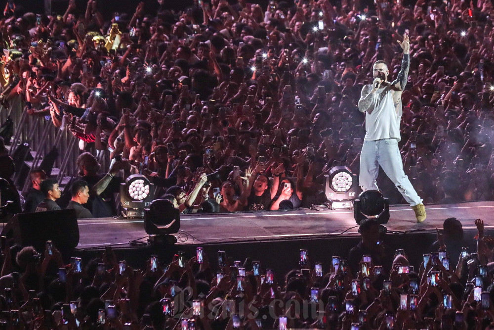 Kemeriahan Koser Maroon 5 di Jakarta International Stadium (JIS)