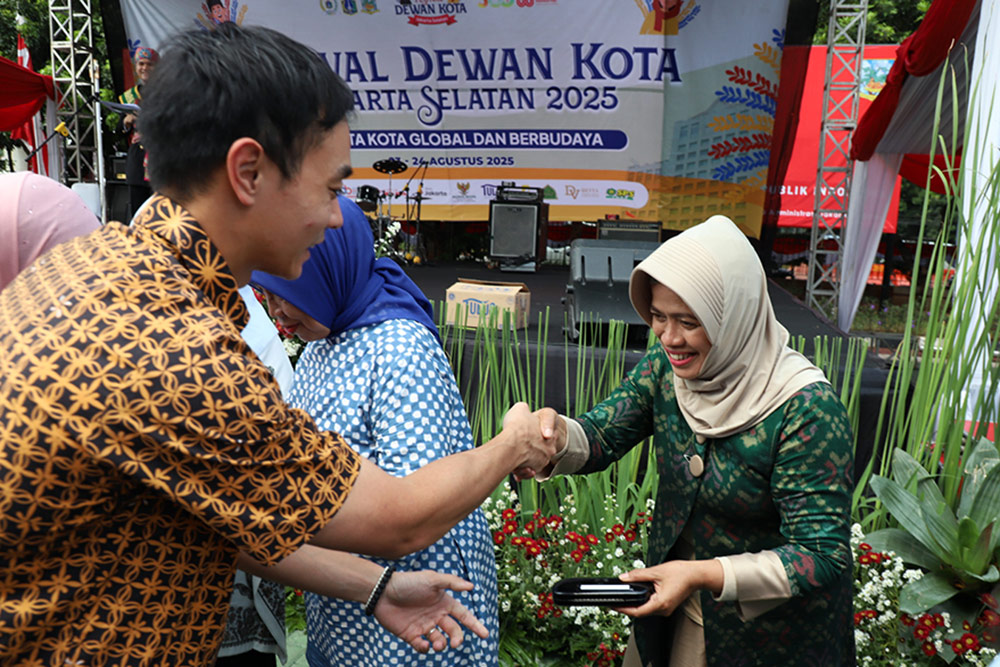 Optik Melawai Gelar Pemeriksaan Mata Gratis dan Mendonasikan 1.000 ...