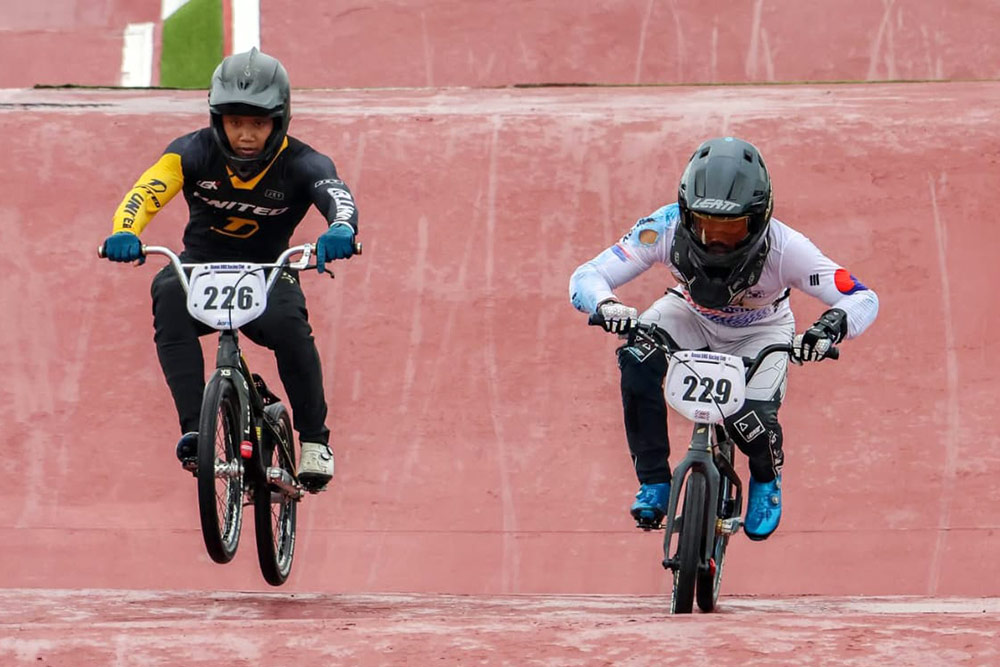 Firman Chandra dari Tim United Bike Kencana Persembahkan Podium untuk Indonesia di ASEAN BMX ...