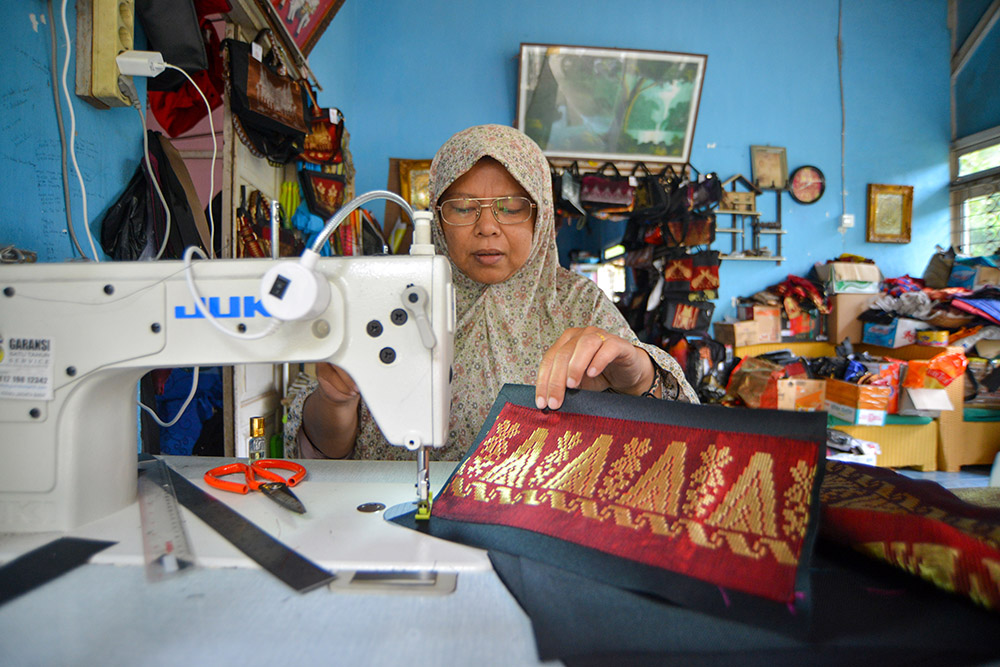 Pengembangan Produk Songket Silungkang di Sawahlunto