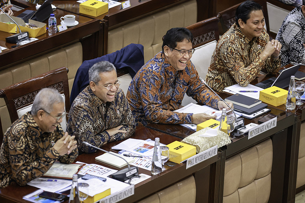 Raker Komisi Xi Dpr Dengan Menteri Keuangan