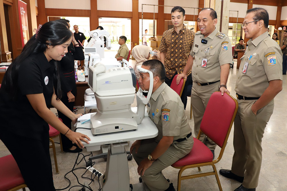 Optik Melawai Menggelar Pemeriksaan Mata Gratis