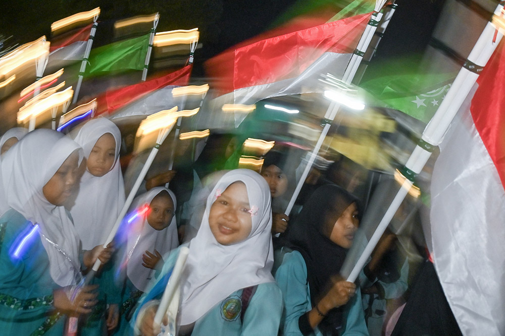 Gema Takbir dan Pawai Obor Semarakkan Malam Iduladha di Berbagai Daerah