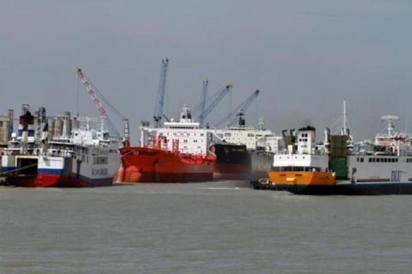 Terminal Berlian Maksimalkan Seluruh Tambatan Menggunakan Listrik