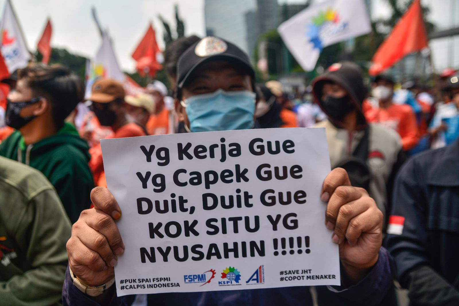 Menengok Mereka yang Paling Rentan Disakiti Aturan Baru JHT