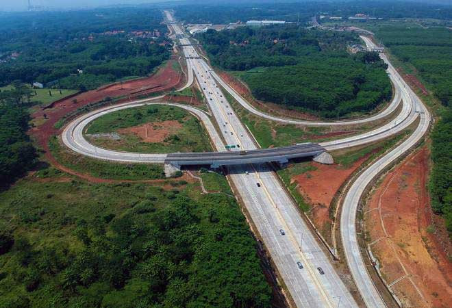 BUJT Lego Jalan Tol Raup Dana Segar untuk Perkuat Konektivitas
