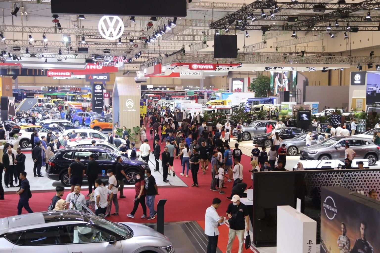 Mengejar Target Penjualan Mobil 2023