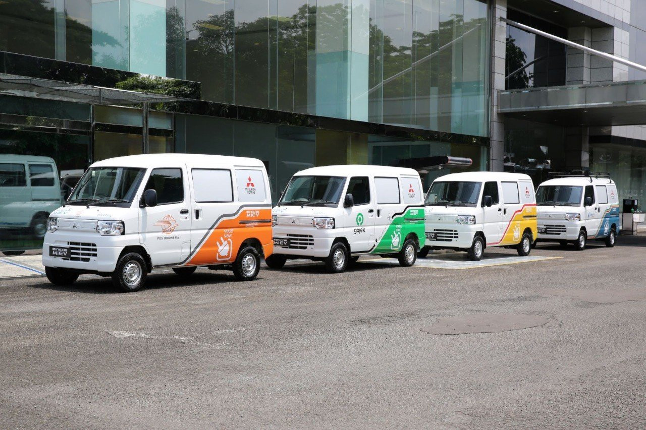Menyambut Pertarungan Baru Mobil Niaga Ringan Blind Van