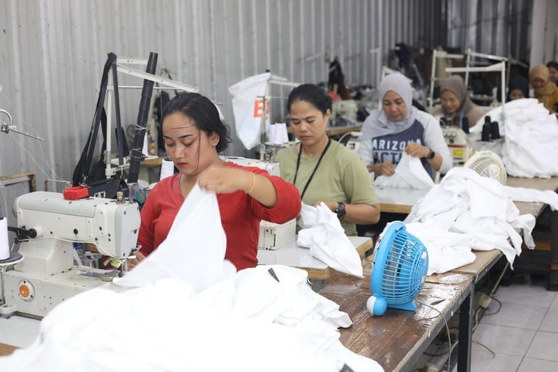 Menguji Kekuatan Rebound Manufaktur