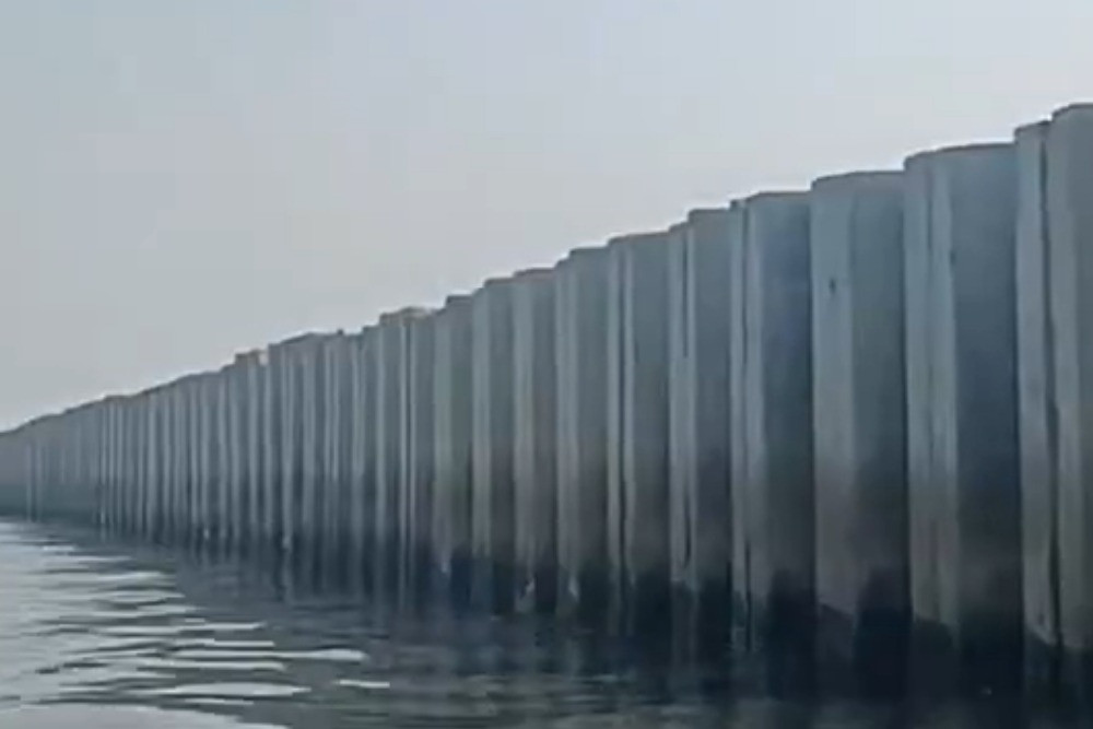 Heboh! Ada Tanggul Beton di Laut Cilincing, Siapa Pemiliknya?