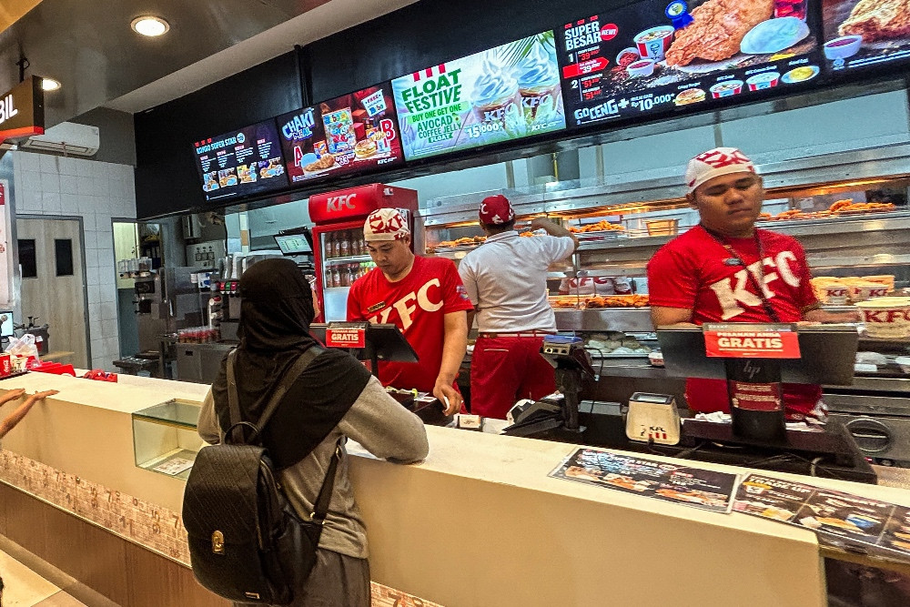 KFC Indonesia (FAST) Tutup 19 Gerai dan PHK 400 Karyawan Tahun Ini