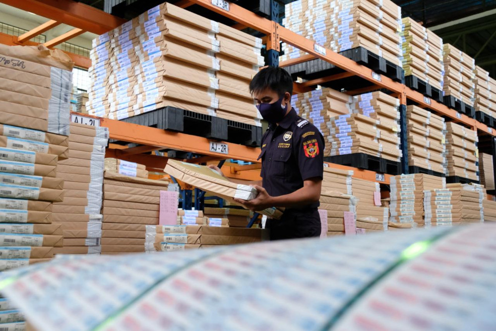 Bea Cukai Tindak Barang Ilegal senilai Rp6,8 Triliun hingga September 2025