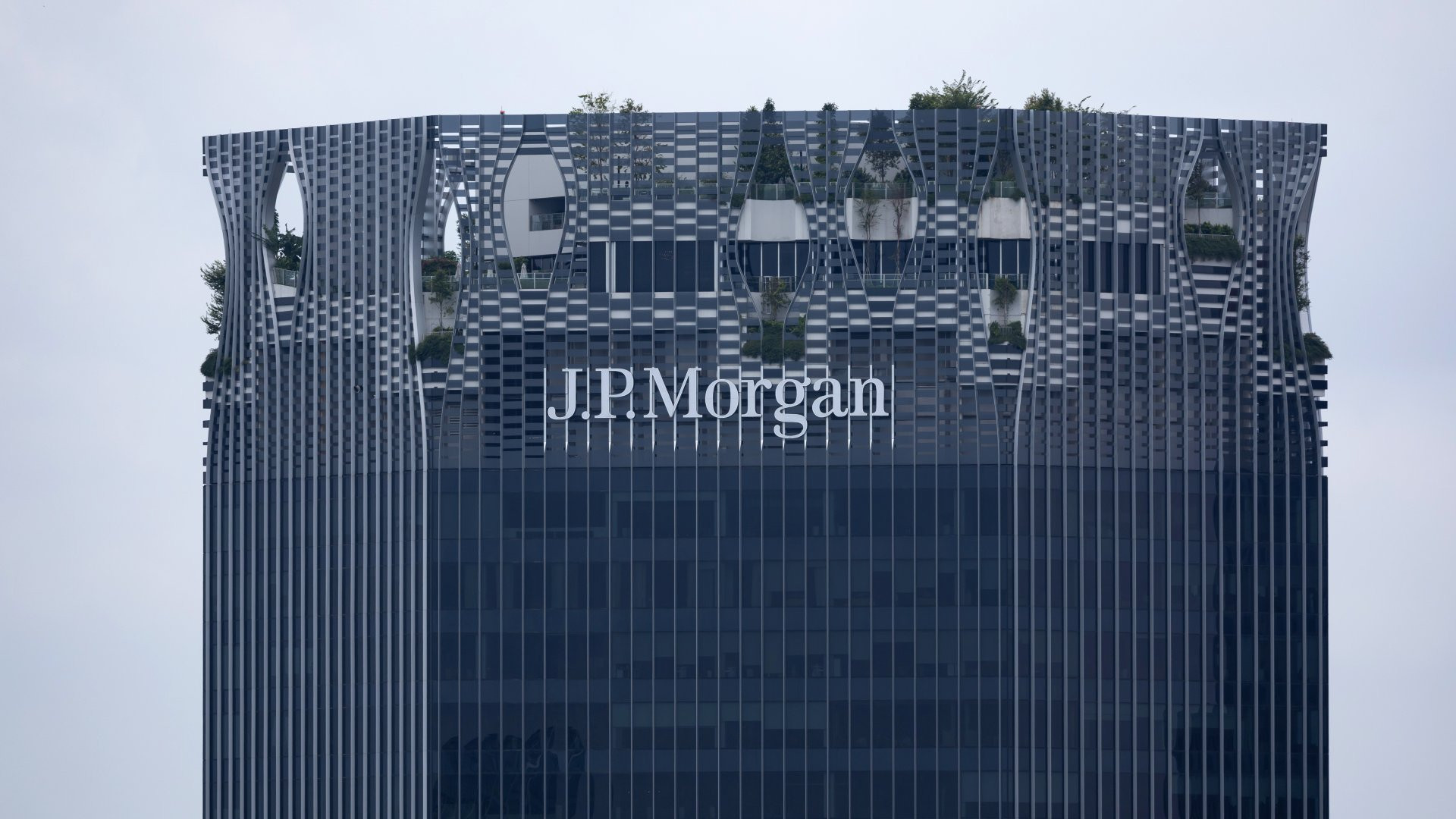 Proyeksi JP Morgan soal Tantangan Saham BBNI dan BMRI