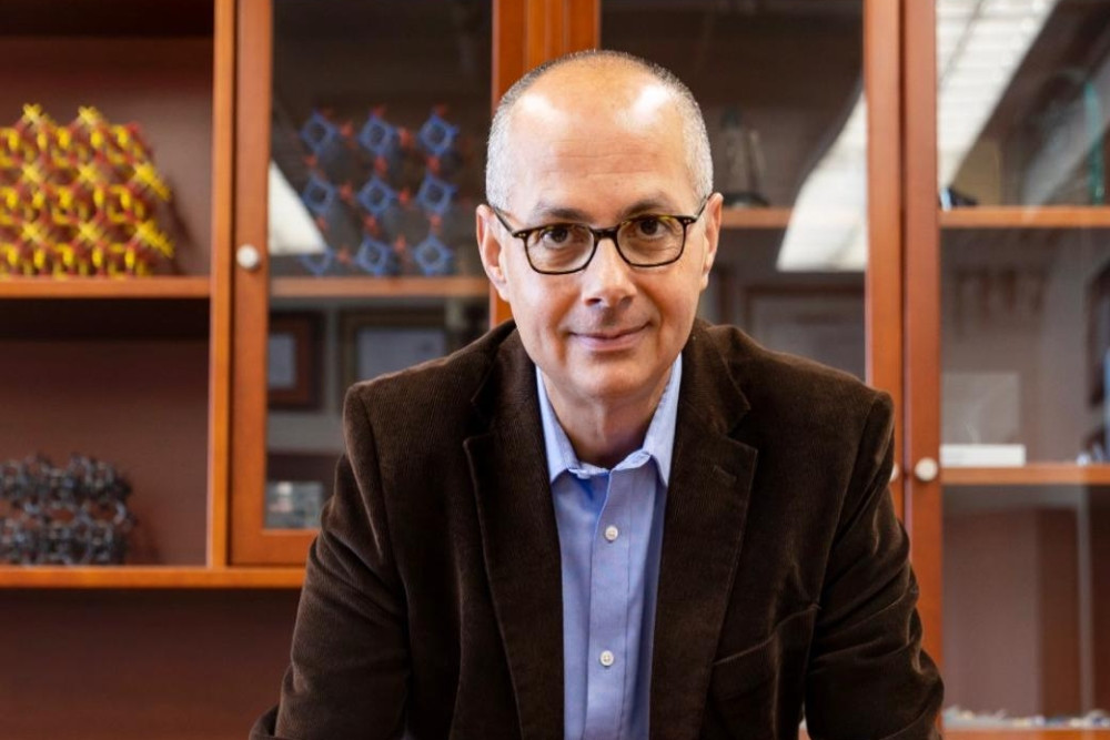 Kisah Omar Yaghi, Peraih Nobel Kimia yang Dapat Selamatkan Miliaran ...