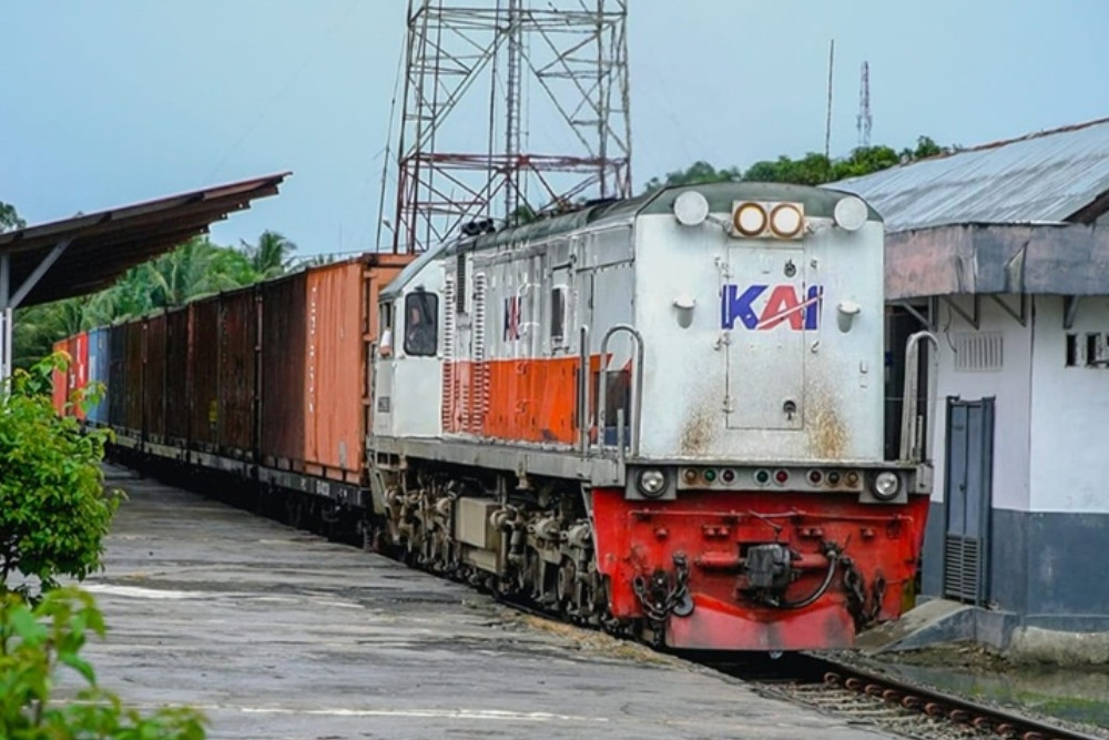 Gerbong Kereta Barang Relasi Kalimas-Tanjung Priok Anjlok, KAI Minta Maaf