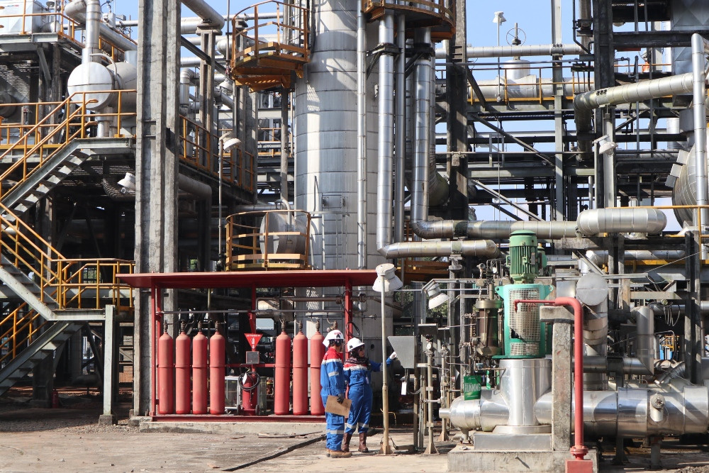 TNI Jaga Kilang Minyak, Menteri Bahlil Bahas Soal Sabotase