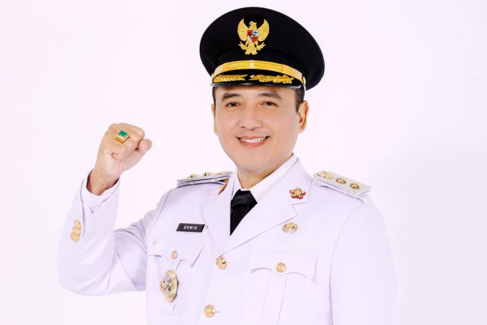 Profil Wakil Wali Kota Bandung, Tersangka Dugaan Penyalahgunaan Wewenang