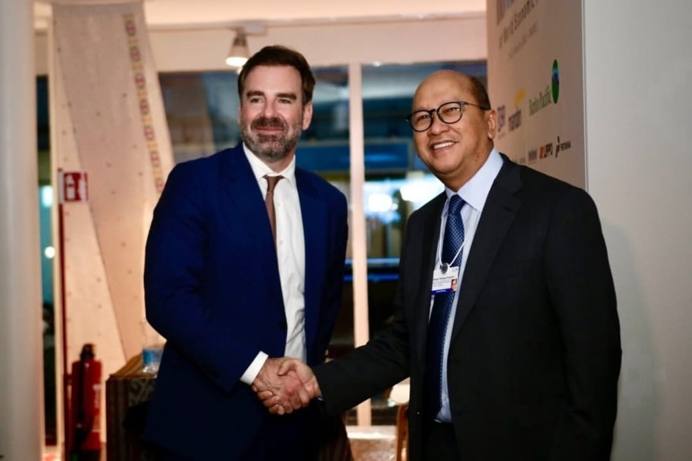 Rosan Bahas Peluang Investasi dengan Bos Sumitomo hingga Apple di WEF Davos