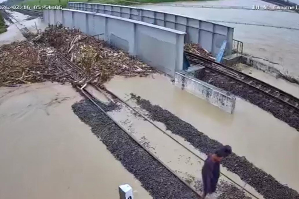 KAI Terapkan Pola Operasi Memutar Imbas Banjir di Jalur Karangjati—Gubug