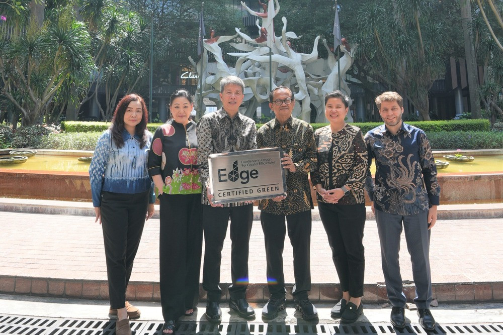 Komitmen Hijau Pakuwon Jati (PWON) Diganjar EDGE Champion dari IFC ...
