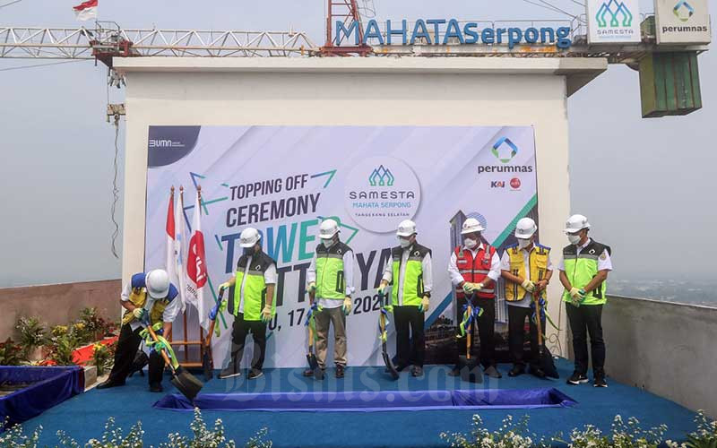 Menteri BUMN Erick Thohir Bersama Menteri PUPR Lakukan Topping Off ...