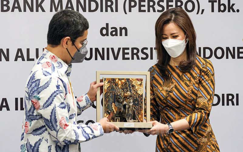 Gandeng Bank Mandiri, Iluni UI Terbitkan KTA Co-Brand Combo - Bisnis.com