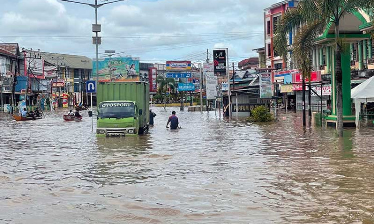 Curah Hujan Tinggi Puluhan Ribu Rumah Di Sintang Kalimantan Barat