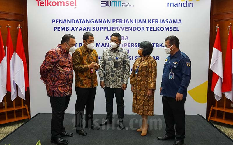 Bank Mandiri Berikan Akses Permodalan Untuk Mitra Supplier Telkomsel ...