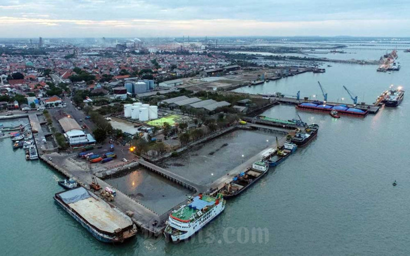 Hingga Agustus 2022, Pelabuhan Gresik Telah Melayani 4.685 Kunjungan ...