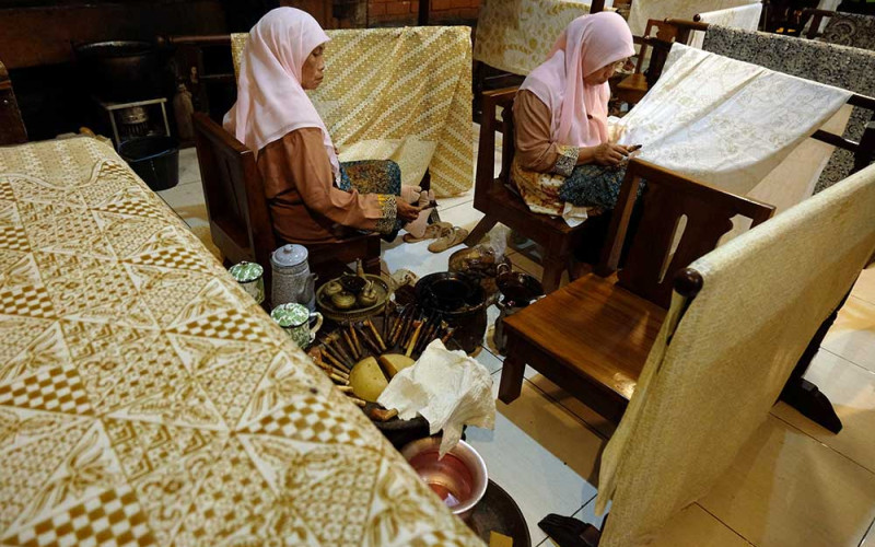 Kampung Batik Kauman di Solo Mulai Mengembangkan Bisnis Pariwisata Kampung Batik Kauman di Solo Mulai Mengembangkan Bisnis Pariwisata