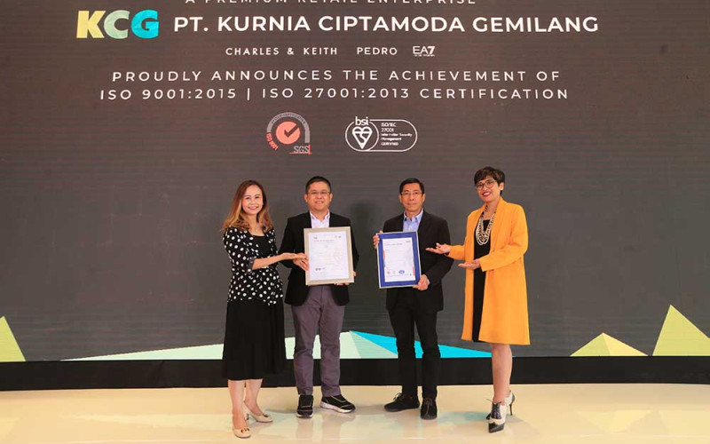 PT Kurnia Ciptamoda Gemilang Terima Sertifikat ISO 9001:2015 dan ISO 27001:2013