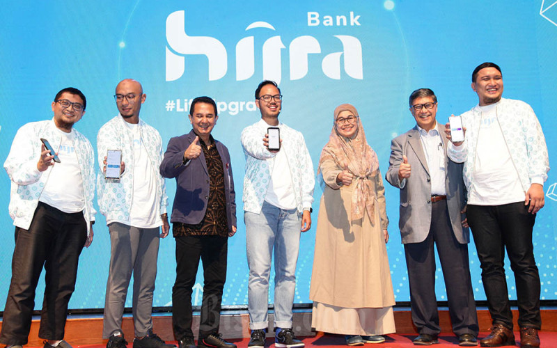 Peluncuran Aplikasi Mobile Banking Hijra Bank - Bisnis.com