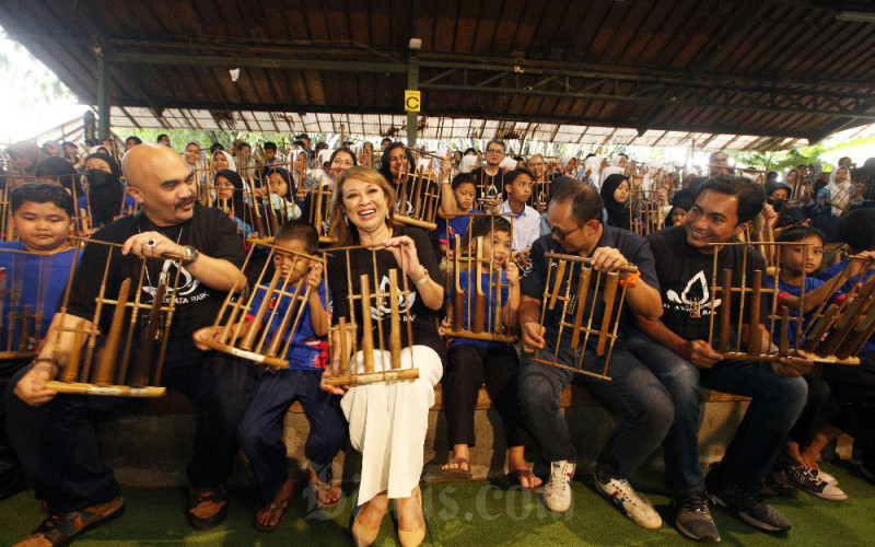 XL Axiata Berikan Donasi Untuk Panti Asuhan Anak Kurnia Asih Bandung ...