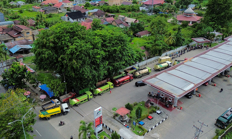 Antrean Panjang BBM Bio Solar Terjadi di Padang, Kuota Sumatra Barat ...