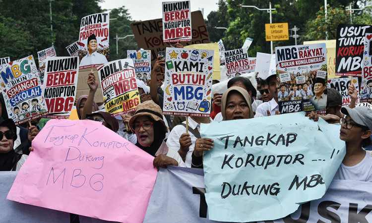 Aksi Unjuk Rasa Dukung MBG