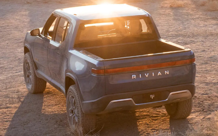 Rivian Menunda Pengiriman Truck dan Mobil Listrik Hingga 2023