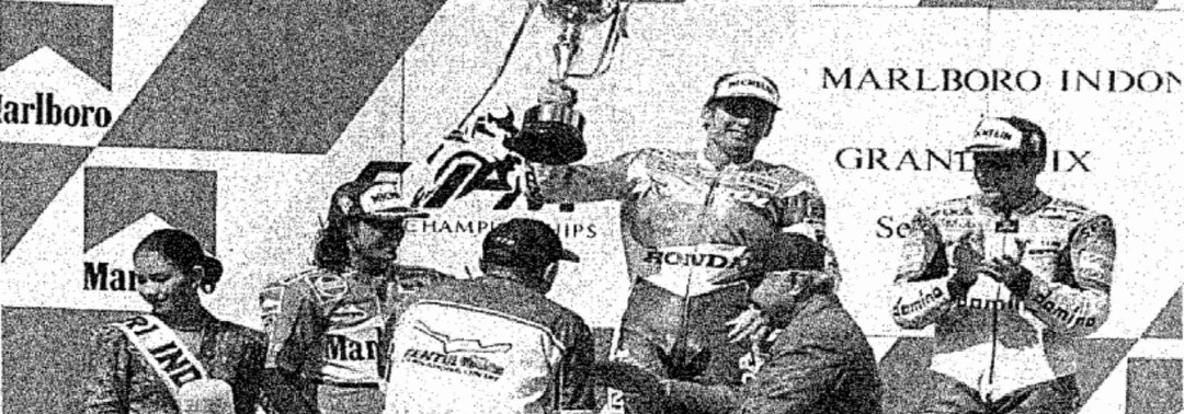 Historia Bisnis : Trofi MotoGP dari Pak Harto Usai Balapan Panas Doohan ...