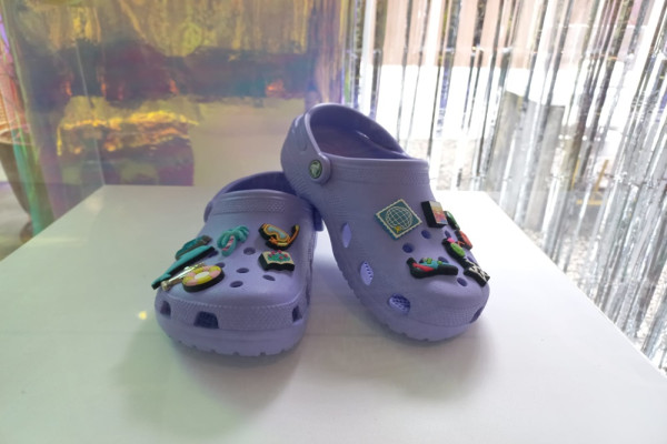 Sejarah Didirikannya Brand Crocs, Awalnya Sepatu untuk Pelaut