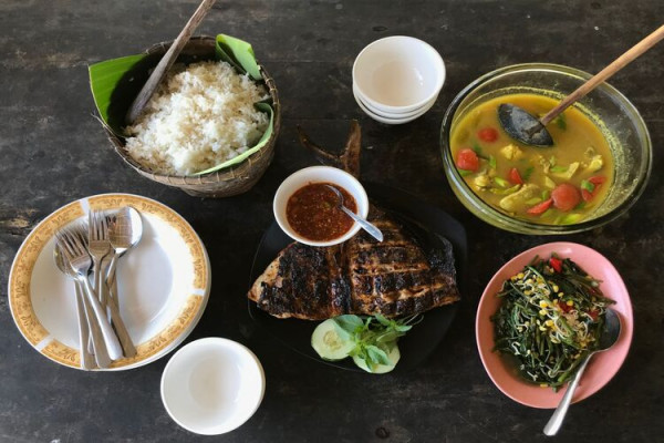 Rekomendasi Penginapan dan Makan Enak di Ende, NTT