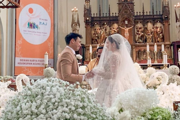 Resmi Menikahi Chelsea Islan, Intip Deretan Bisnis Milik Rob Clinton ...